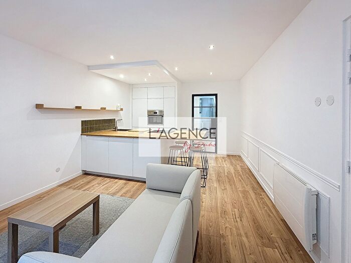 Appartement à louer - Thionville, Centre-ville, Gare - 2 pièces - 1 chambre