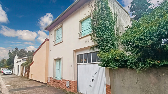 Maison à vendre - Montreuil, Ruffins, Théophile Sueur - 5 pièces - 3 chambres