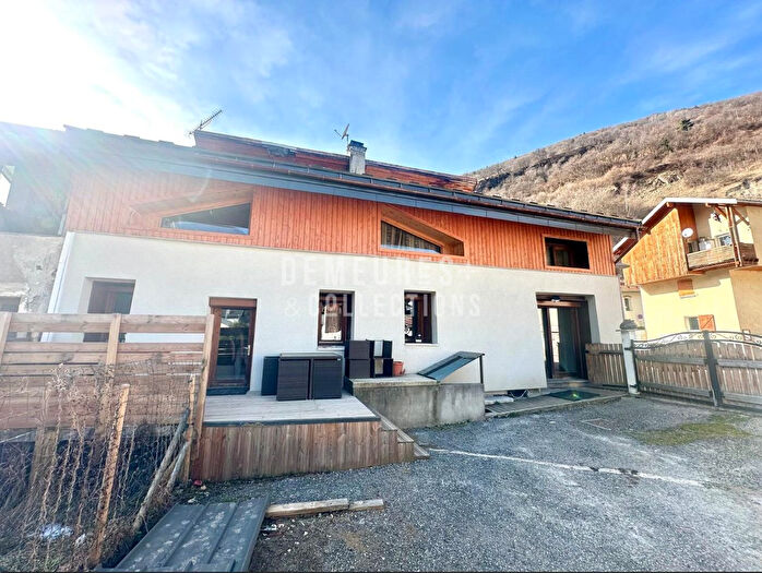 Maison à vendre - Montgirod - 5 pièces - 4 chambres