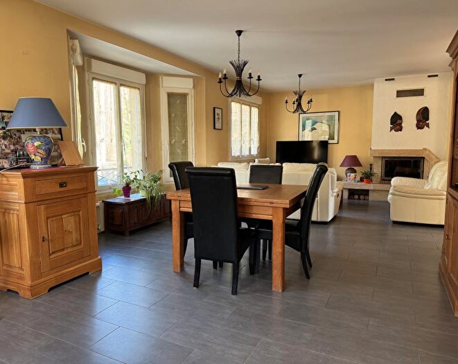 Maison à vendre - Viroflay, Aulnettes, Forêt Domaniale de Fausses-Reposes - 7 pièces - 5 chambres