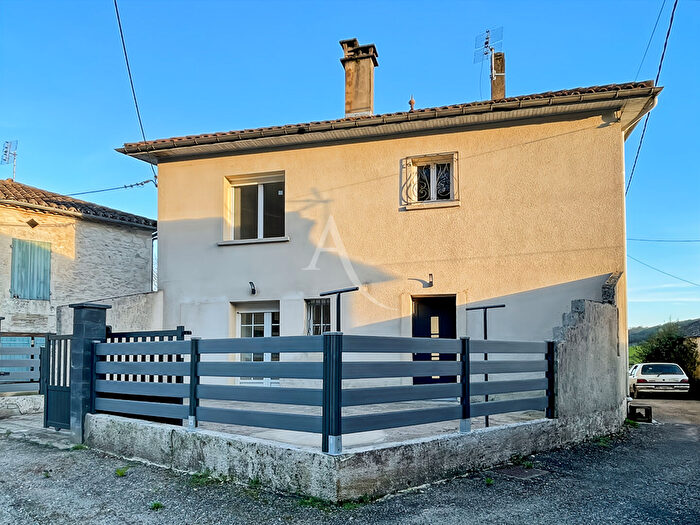 Maison à vendre - Montaigu-de-Quercy - 4 pièces - 3 chambres
