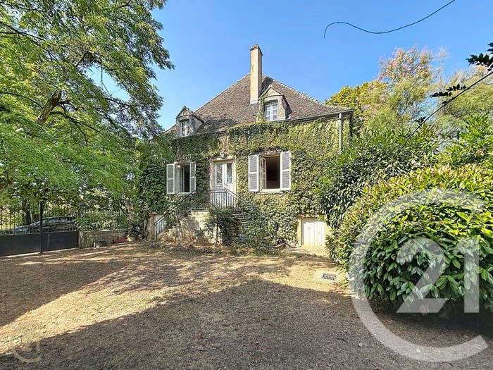 Saint-Désert - Maison 8 pièces à vendre