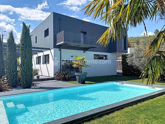 Maison à vendre - Cournon-dAuvergne, La Motte, Toulaits, La Net - 7 pièces - 3 chambres