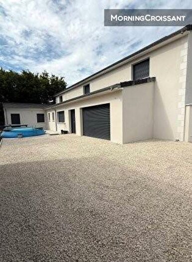 Maison à louer - Chanteau - 5 pièces - 3 chambres