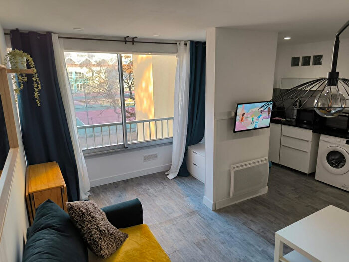 Appartement à louer - Mauguio, Carnon - 1 pièce