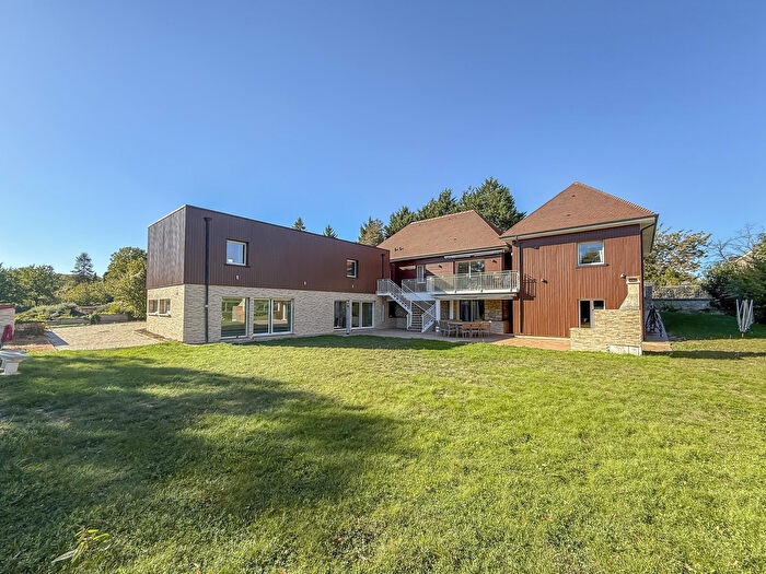 Magny-en-Vexin - Maison 10 pièces à vendre