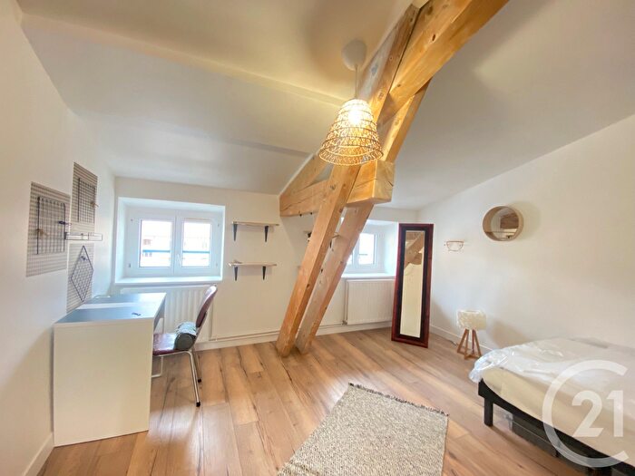 Appartement à louer - Saint-Étienne, Centre-ville, Peuple, Chavanelle - 5 pièces - 4 chambres