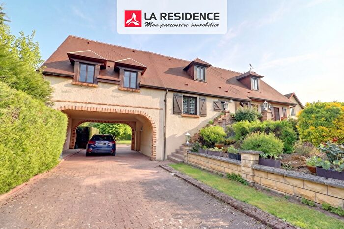 Jouy-le-Moutier, Jouy-le-Fontaine, Jouy-village : Maison 8 pièces à vendre