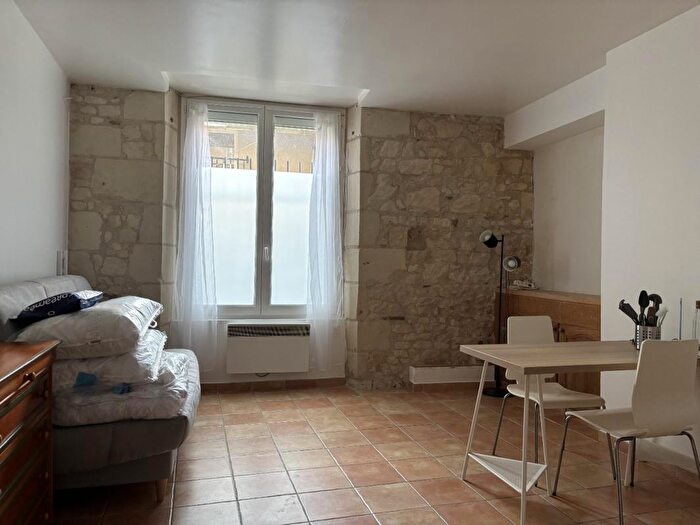 Châtellerault, Centre-ville : Appartement 1 pièce à louer