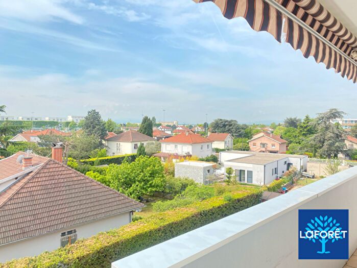 Appartement à vendre - Saint-Priest, Revaison - 4 pièces - 3 chambres