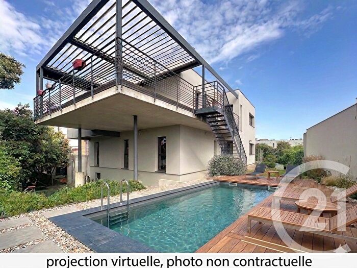 Maison à vendre - Juvignac - 8 pièces - 5 chambres