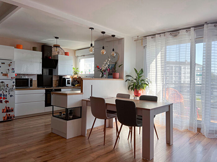 Appartement à vendre - Angers, Madeleine, Saint-Léonard, Justices - 4 pièces - 3 chambres