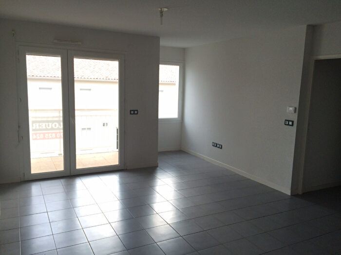 Appartement 3 pièces à louer à Montussan