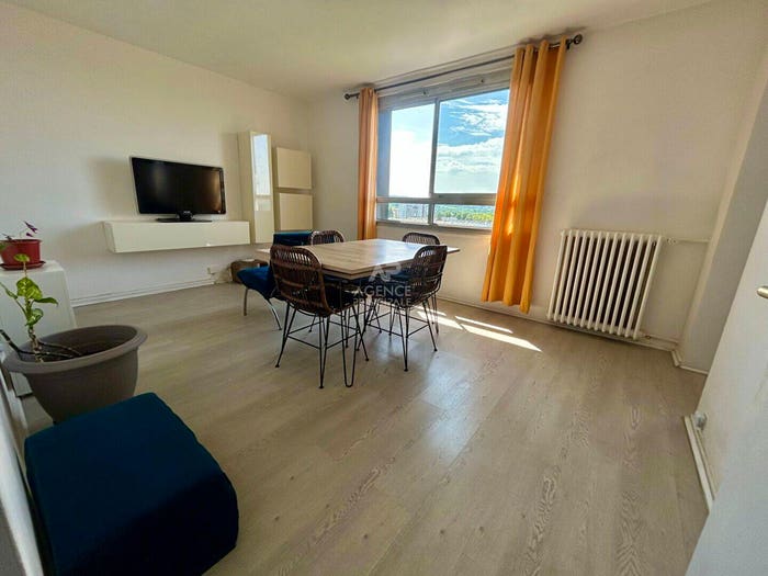 Racine, Poissy : Appartement 2 pièces à louer