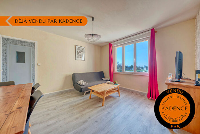 Appartement à vendre - Quartiers Nord-Est, Jeanne dArc - 4 pièces - 3 chambres