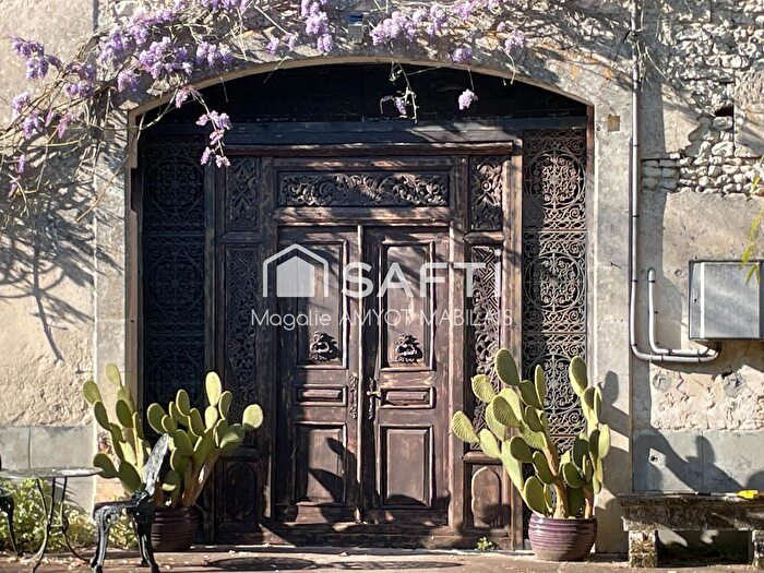 Maison à vendre - Barbezieux-Saint-Hilaire - 12 pièces - 5 chambres