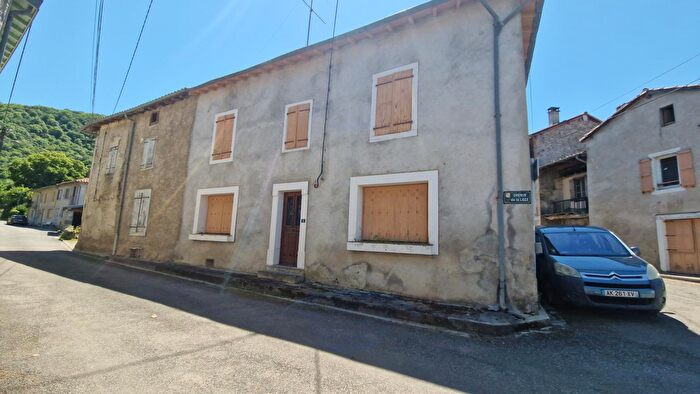 Maison 6 pièces à Saleich, à vendre