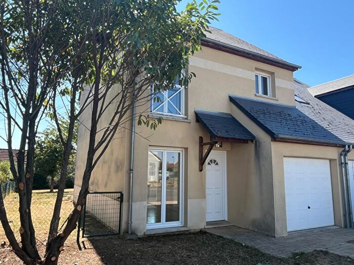 Maison 4 pièces à Bourges, à vendre
