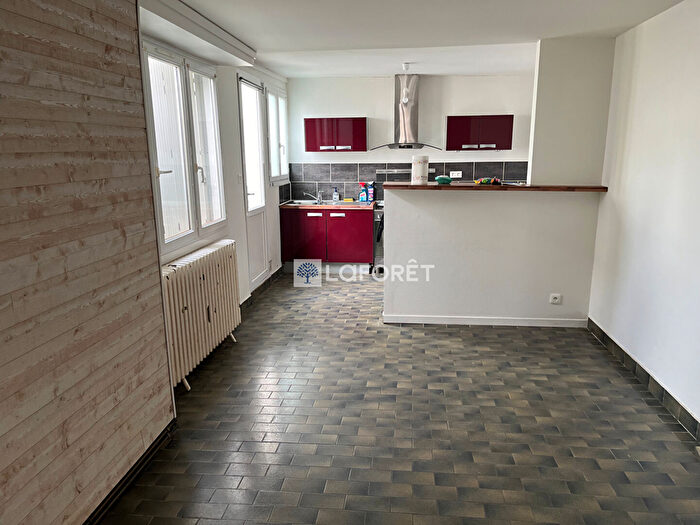 Maison à vendre - Parthenay - 7 pièces - 6 chambres