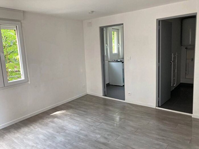 Appartement à louer - Neudorf Ouest Centre, Strasbourg - 1 pièce