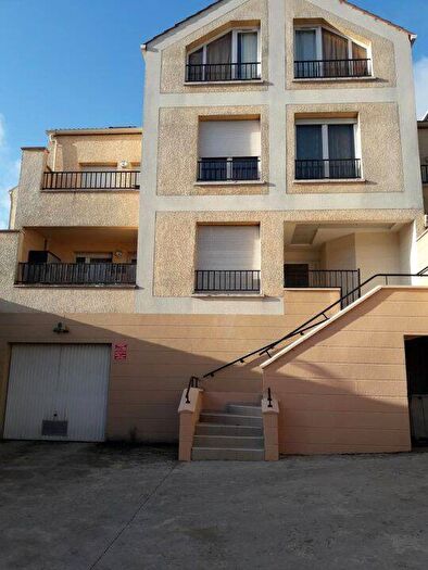 Zone Industrielle, Gonesse : Appartement 1 pièce à louer