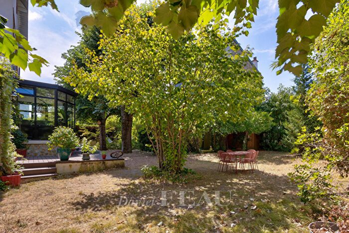 Maison 8 pièces à louer à Sceaux, Quatre-chemins
