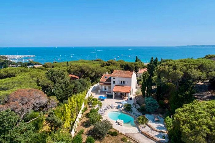 Maison à vendre - Sainte-Maxime, Saquèdes, Quilladou, Garonnette, Golfe - 5 pièces - 4 chambres