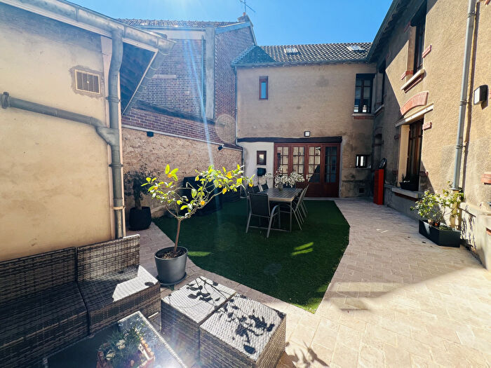 Maison 7 pièces à vendre à Villers-Allerand