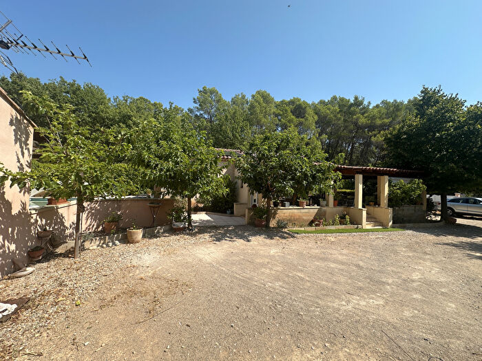 Maison à vendre - Montfort-sur-Argens - 4 pièces - 3 chambres