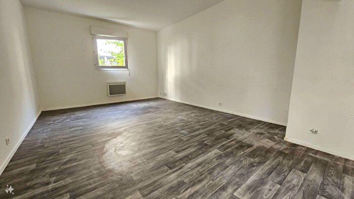 Appartement à louer - Gambetta, Courbevoie - 1 pièce