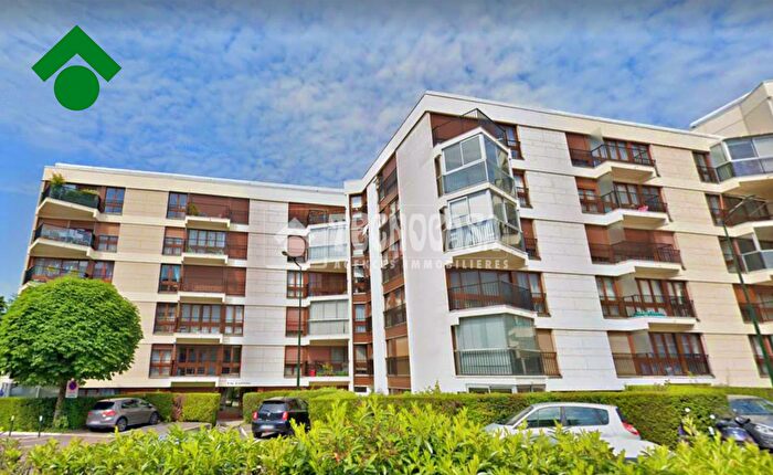 Le Chesnay, Saint-Germain, Nouvelle France : Appartement 1 pièce à vendre