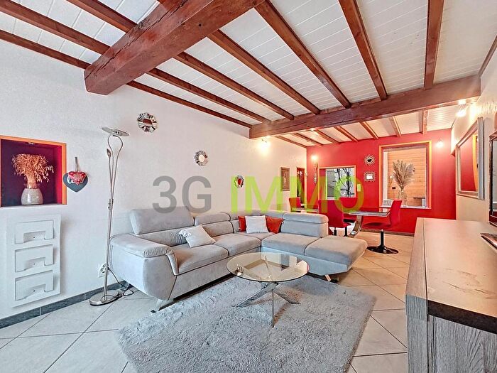 Maison à vendre - Gannat - 5 pièces - 3 chambres