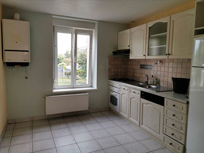 Appartement à louer - Baccarat - 4 pièces - 3 chambres