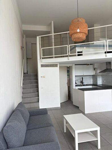 Appartement à louer - Marseille e , Saint-Barnabé - 1 pièce