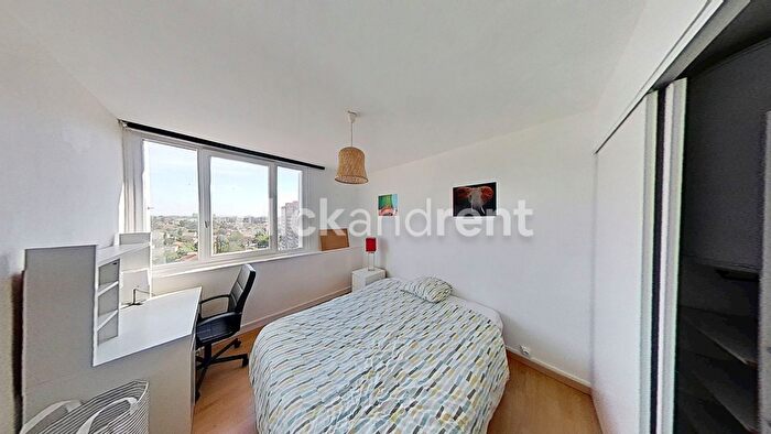 Bron, Les Essarts : Appartement 3 pièces à louer