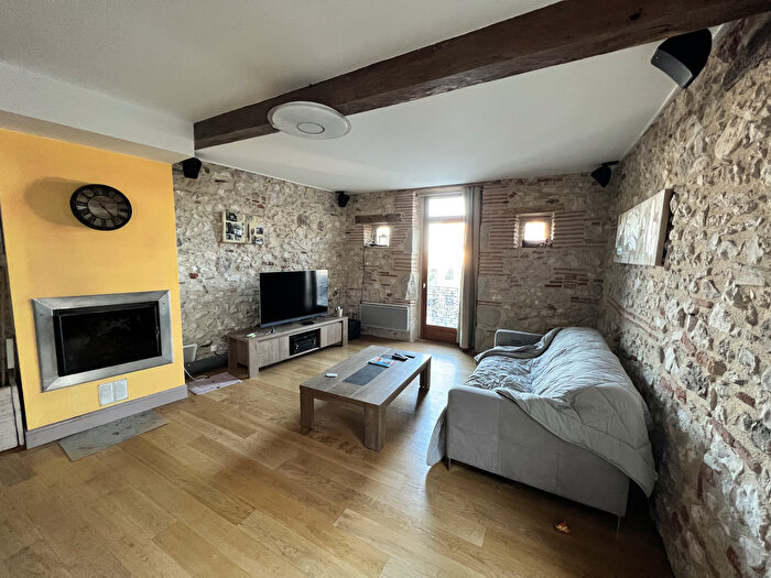 Maison à louer - Monclar - 5 pièces - 3 chambres