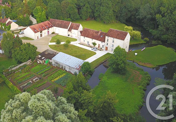 Maison à vendre - Fontainebleau, Pleus - 16 pièces - 8 chambres