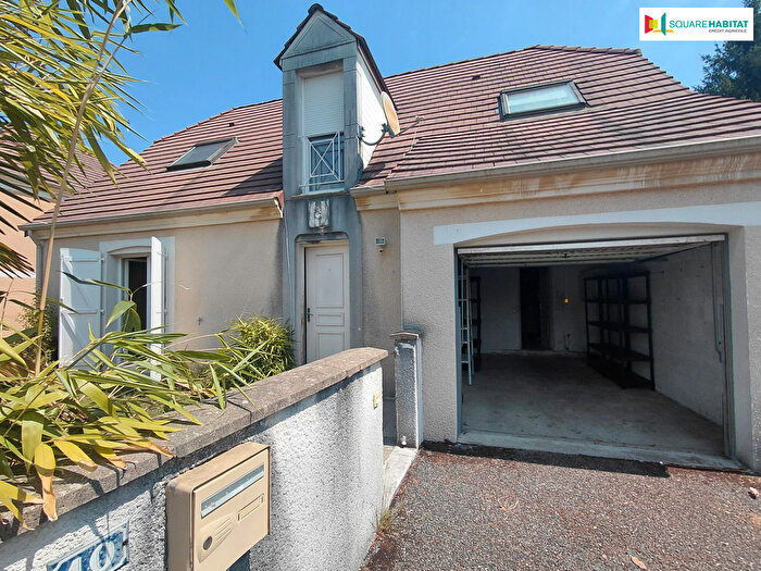 Appartement 5 pièces à louer - Lons