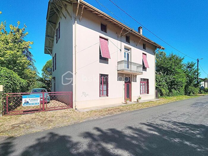 Maison 10 pièces à Saint-Pé-Saint-Simon, à vendre