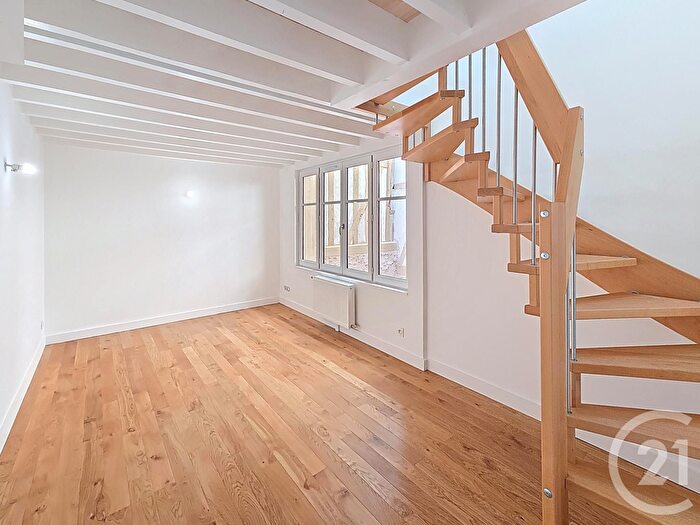 Appartement à louer - Troyes, Cathédrale - 2 pièces - 1 chambre