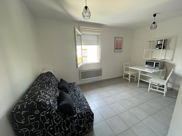 Pierre-Bénite : Appartement 1 pièce à louer