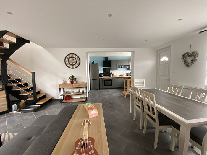 Maison à vendre - Saint-Germain-sur-Moine - 5 pièces - 3 chambres