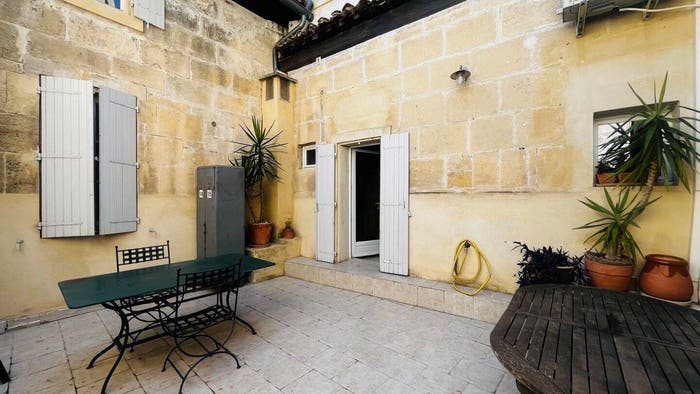 Appartement 3 pièces à Centre Ville-Mejan-La Cité, Arles, à louer