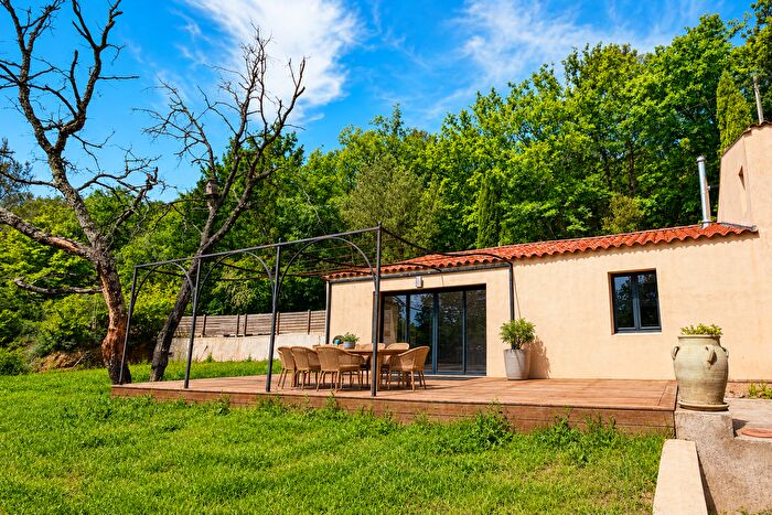 Maison 5 pièces à Méounes-lès-Montrieux, à vendre