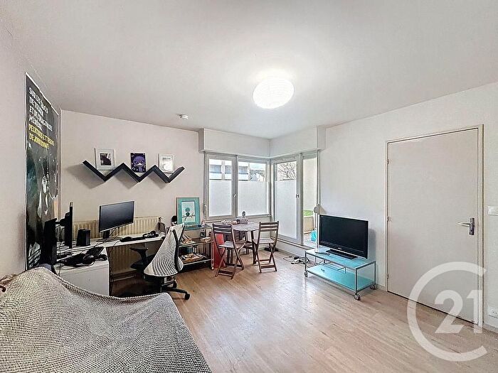 Appartement 1 pièce à vendre - Quartiers Ouest, Bourg l'Evesque