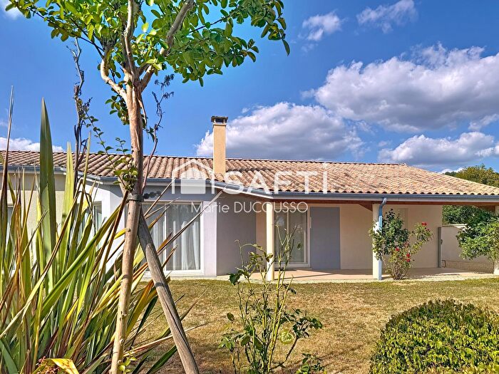 Maison à vendre - Lamothe-Montravel - 5 pièces - 3 chambres