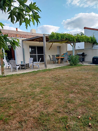 Maison à vendre - Coëx - 6 pièces - 3 chambres