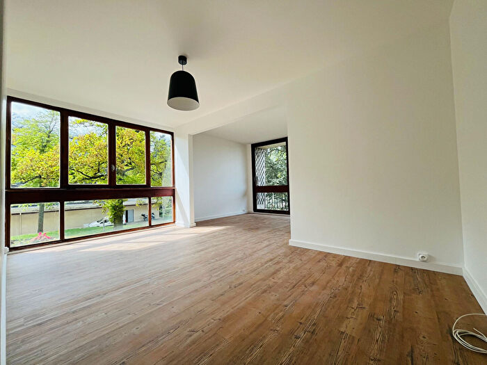 Fontenay-le-Fleury, Croix du Mont - Appartement 4 pièces à louer