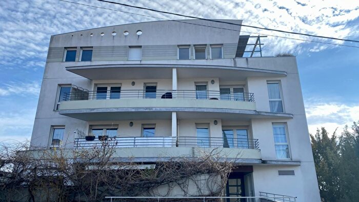 Appartement à louer - Clermont-Ferrand, Chanteranne, La Glacière - 3 pièces - 2 chambres