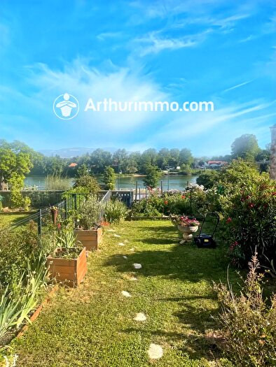 Appartement 4 pièces à Trévoux, à vendre